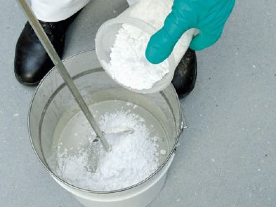 Application of reactive resin products | Saint-Gobain Weber Deutschland