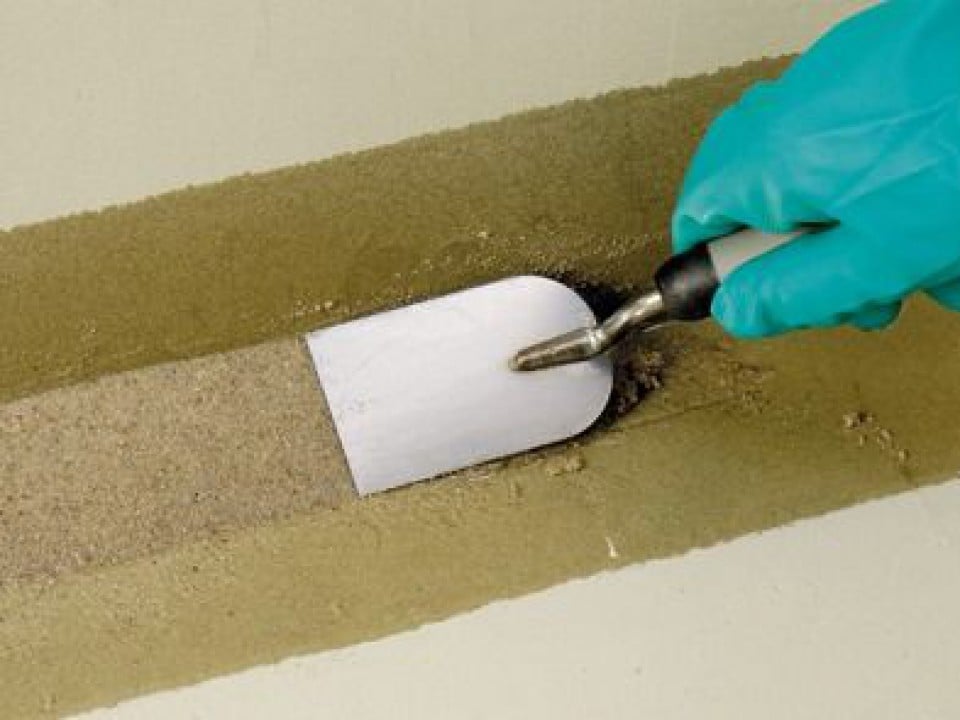 Application of reactive resin products | Saint-Gobain Weber Deutschland