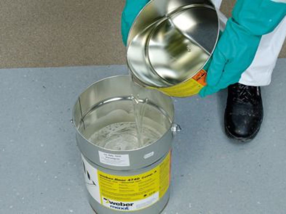 Application of reactive resin products | Saint-Gobain Weber Deutschland