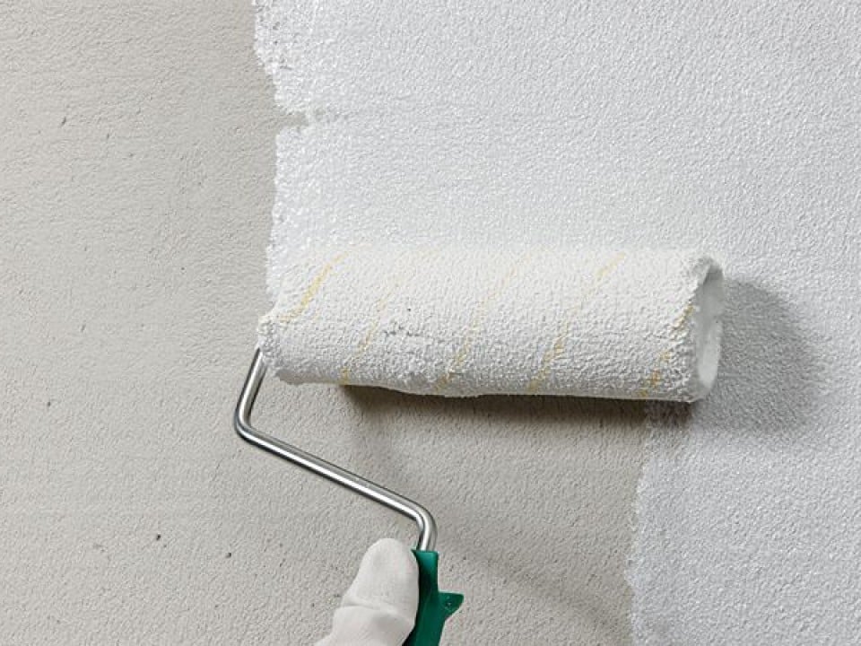 Fine-graded textured coatings on weber.therm ETICS and weber.dur base ...