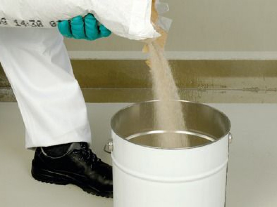 Application of reactive resin products | Saint-Gobain Weber Deutschland